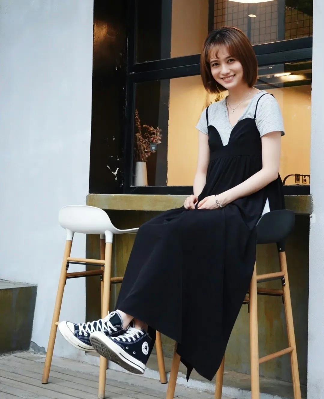 Star Series Wallpaper ~ Jiang Peiyao - iNEWS