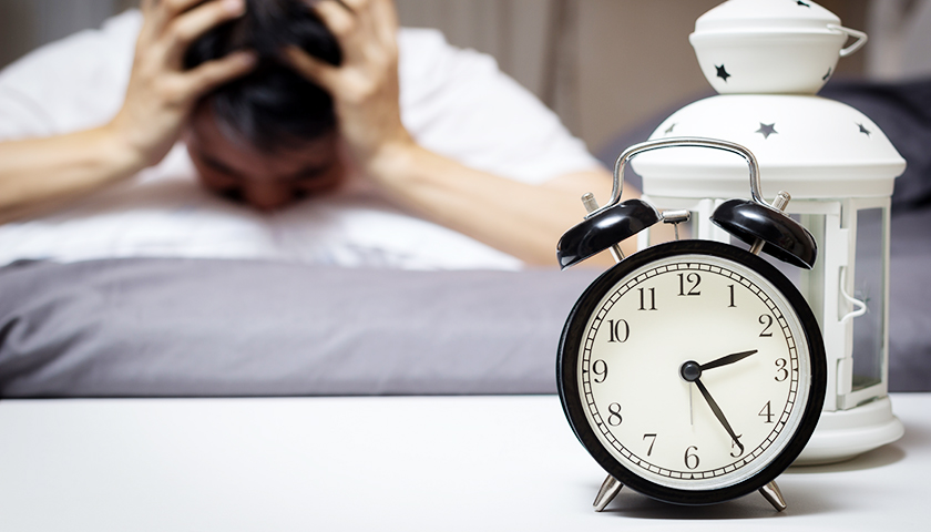 How work and life stress affect sleep, how to adjust to relieve stress ...