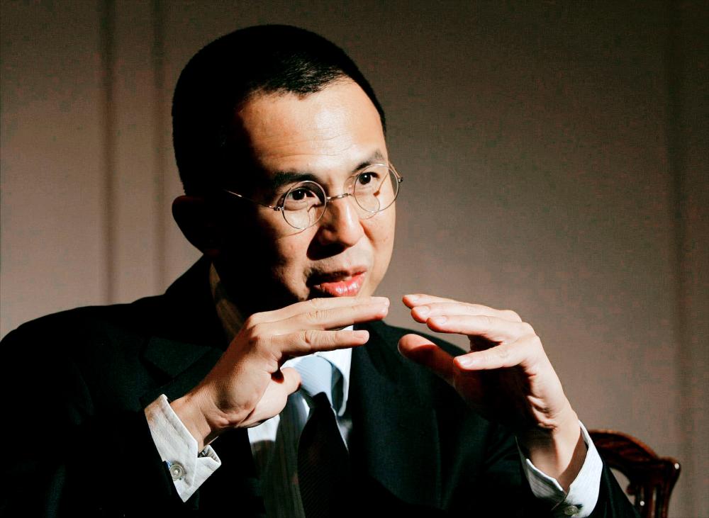 After Li Ka-shing took his son to Tsz Shan Temple, Li Zekai's attitude ...