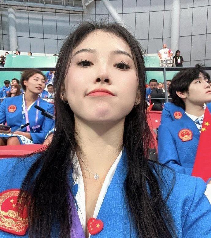 Wu Yanni's raw photos were exposed, she is tall and strong, moves ...