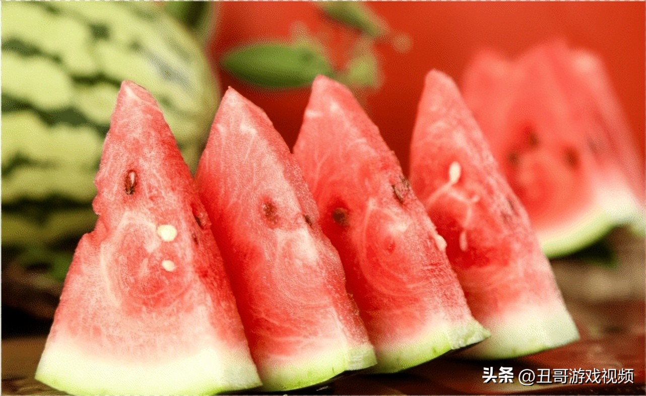 When buying watermelon, pay attention to distinguish between "red scoop ...
