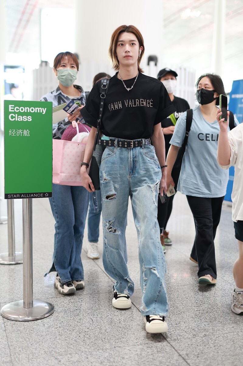 Sun Yinghao's life-threatening slender waist is too seductive. Is this ...