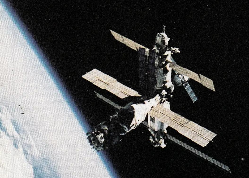 After 15 years of flying, the Mir space station weighing more than 130 ...