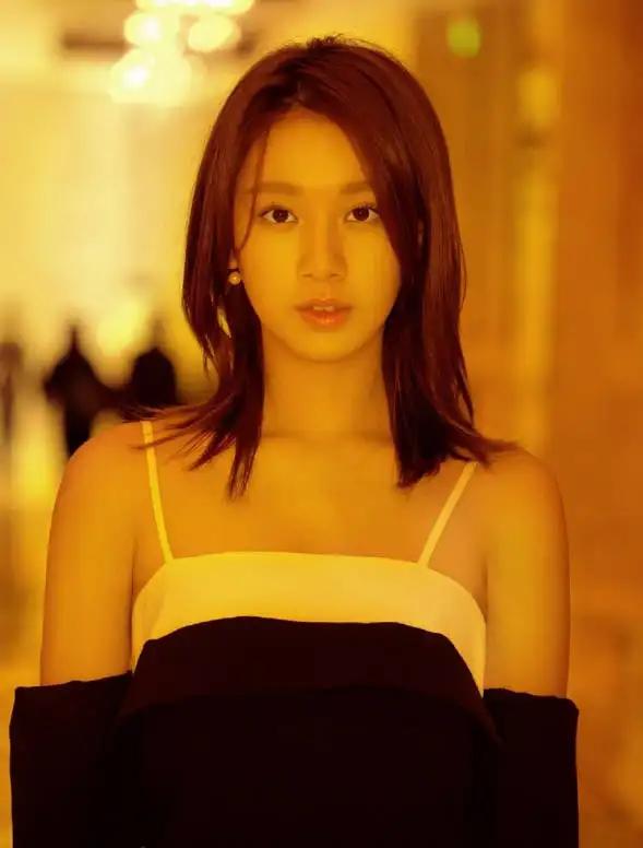 Mingyang Entertainment—Beauty Star—Cheng Yanqiu - iMedia