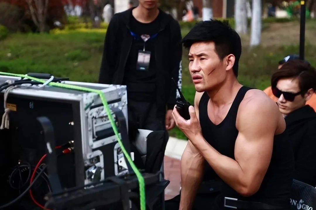 "Granny" Xie Mengwei was stopped outside the door when he airborne the Huabiao Awards. He was ...