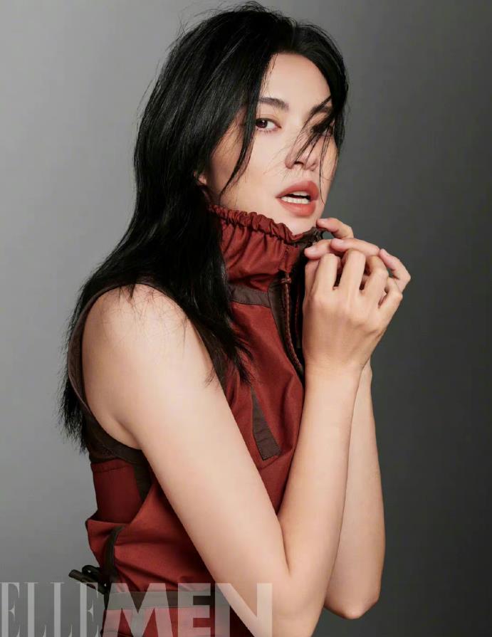 Get rid of the "funny girl" label, Yao Chen is so handsome and modern ...