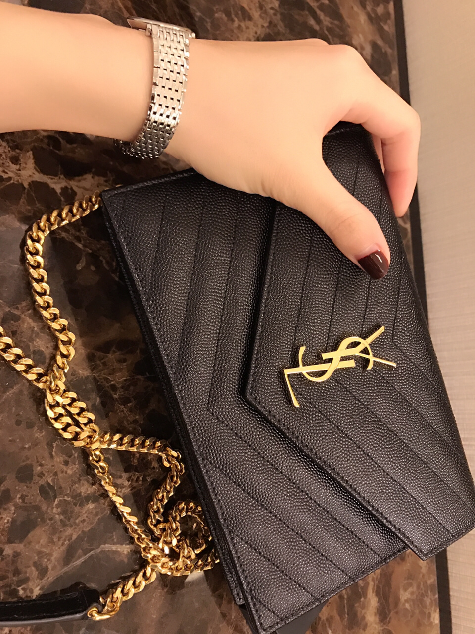 Saint Laurent ysl's caviar chain bag, small bag in power - iNEWS