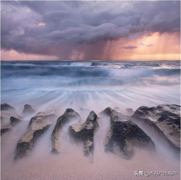 Benjamin Everett's "Oceans" series - iNEWS