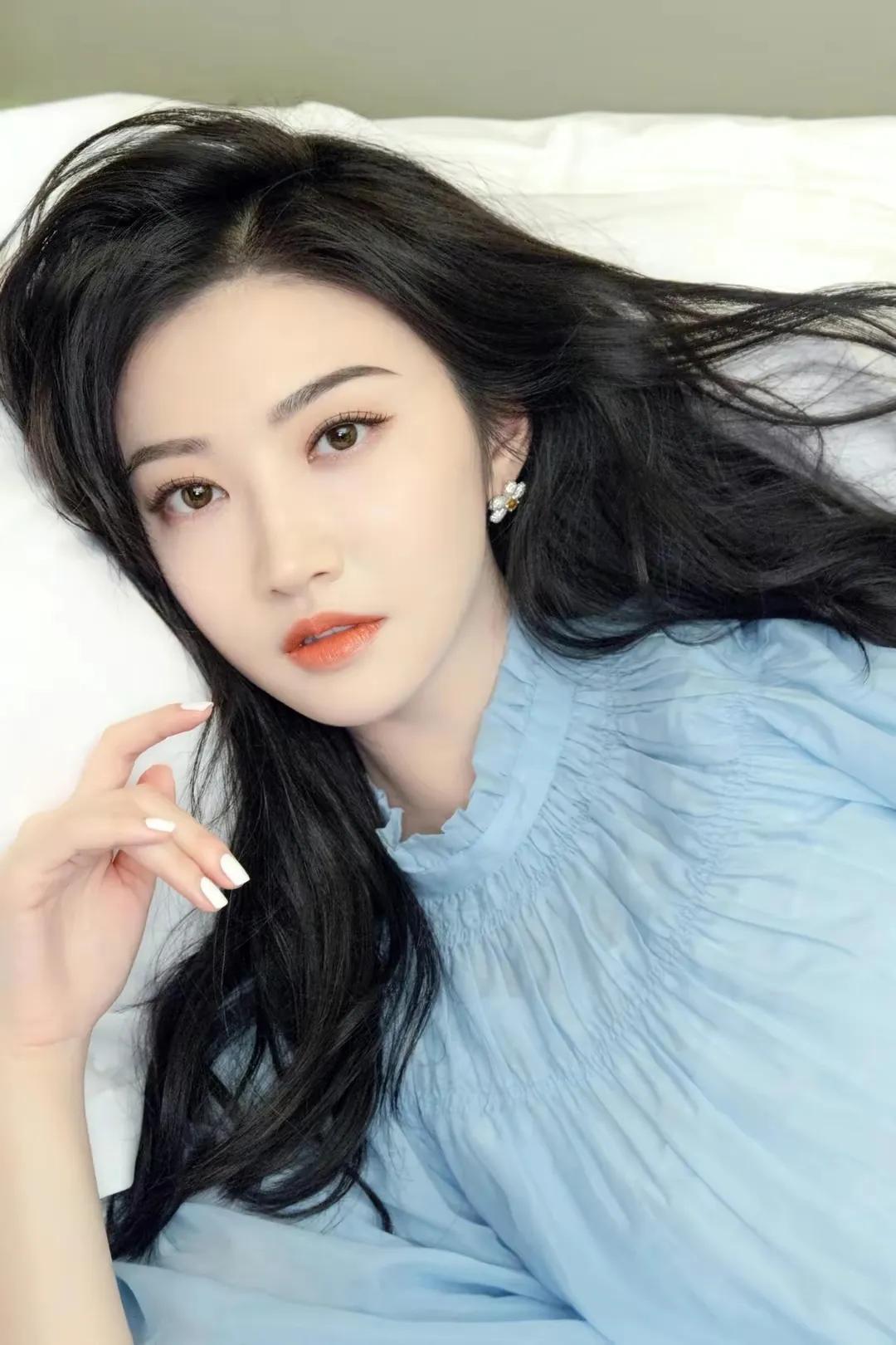 Jingtian beauty - iNEWS