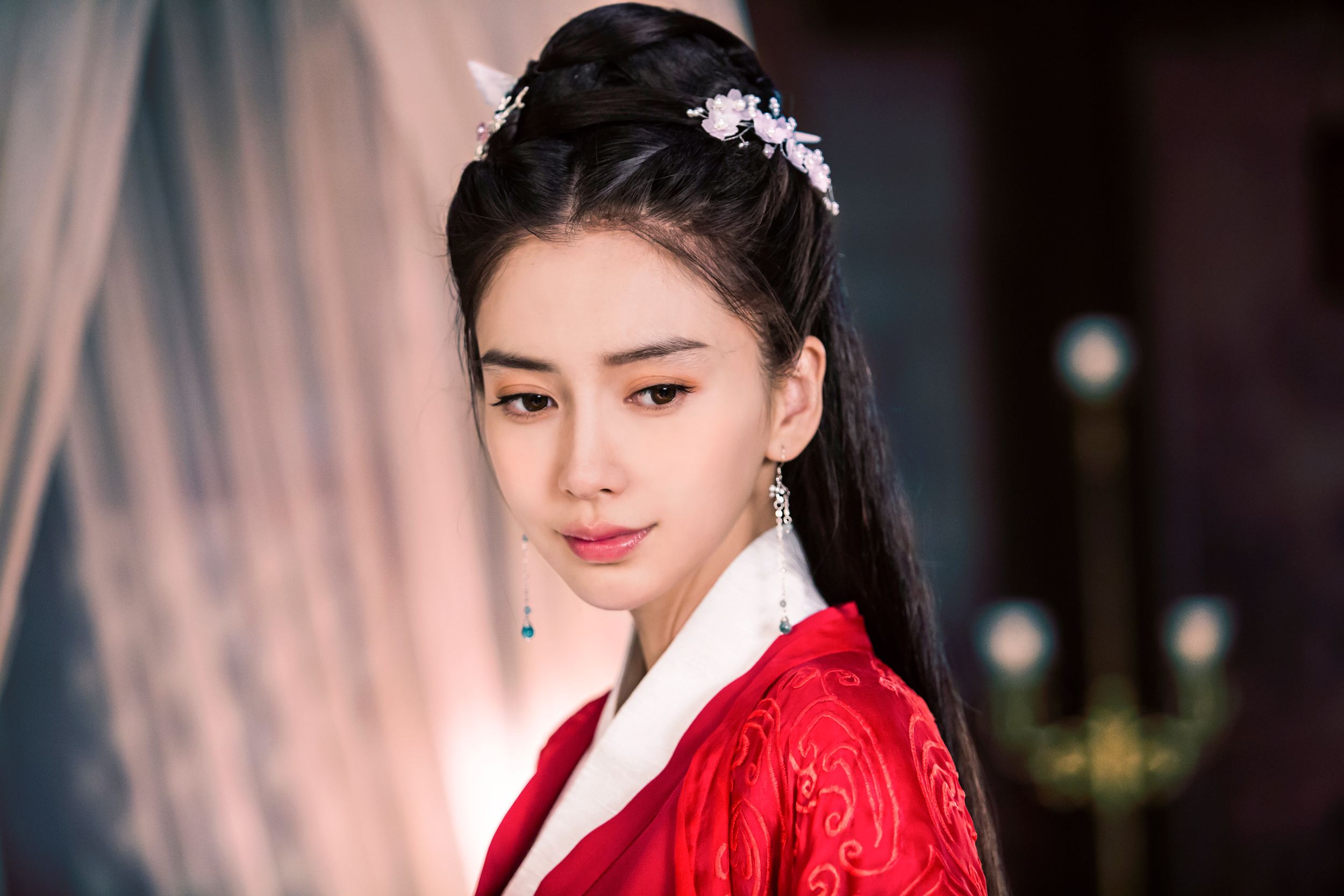 Entertainment breaking news: Di Lieba, Wu Lei, Yang Ying, Bai Yufan, Huo Siyan, Zhao Benshan - iNEWS