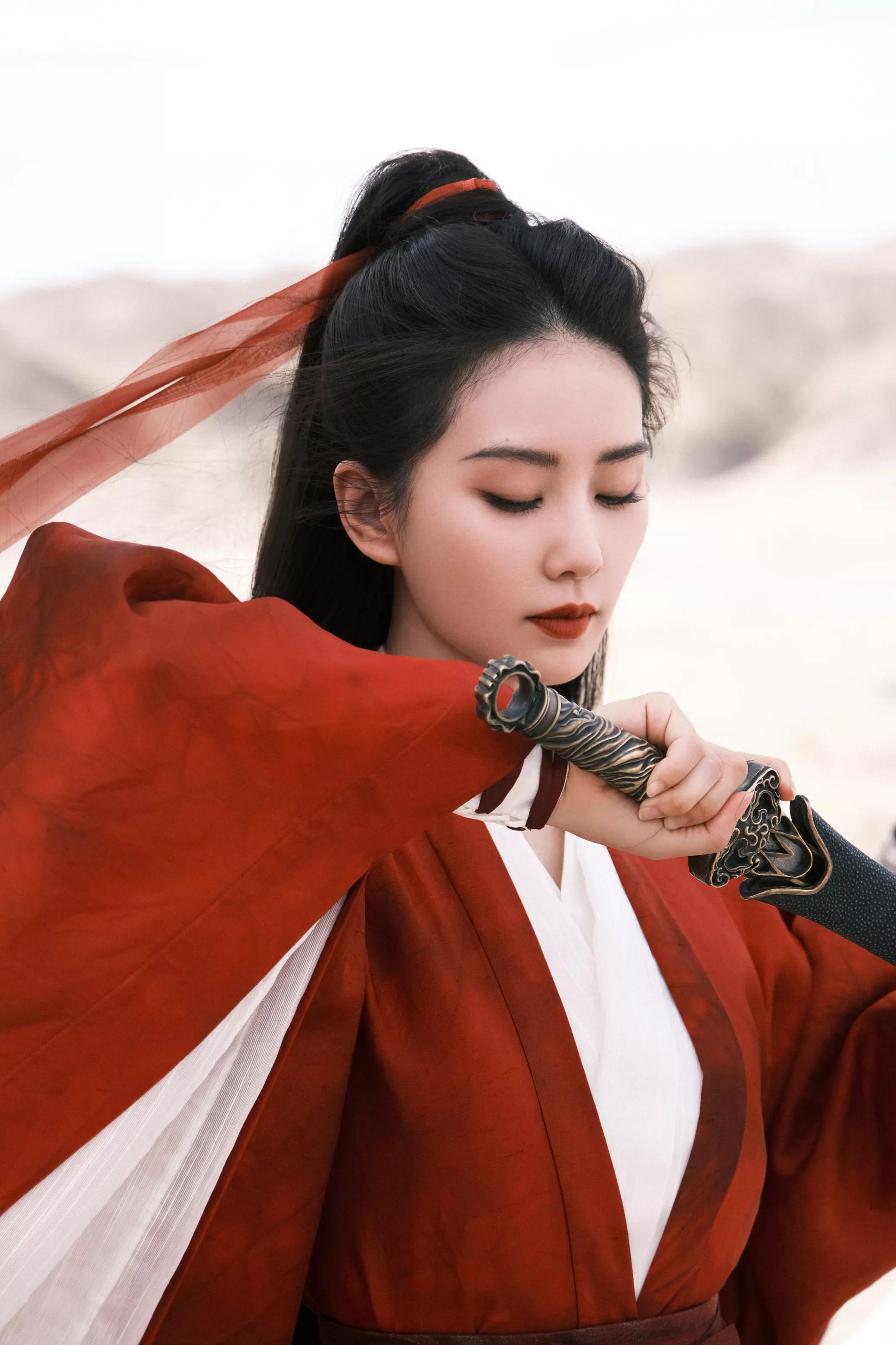 Liu Shishi's new drama "One Thought of Guanshan" is launched, and the ...