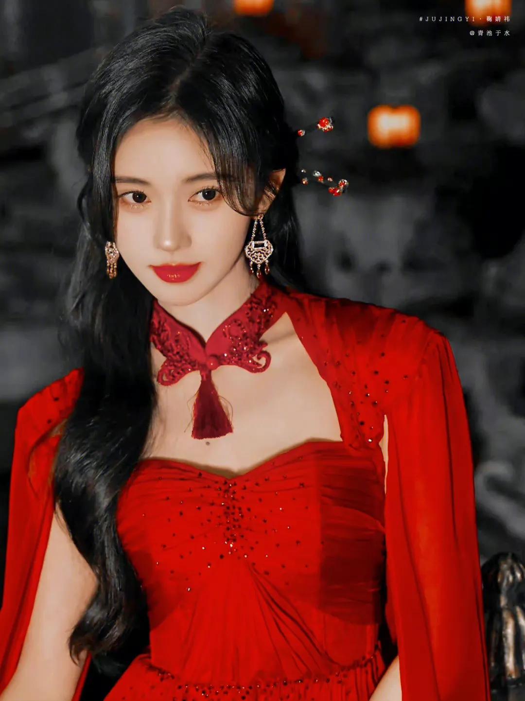 The national style girl Ju Jingyi? - iNEWS