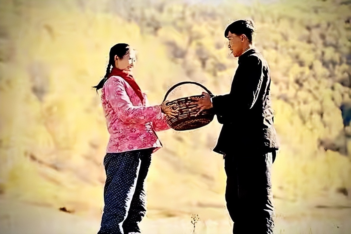 Zhang Ziyi dedicated his first love, a classic created by Zhang Yimou, what's so good about this ...