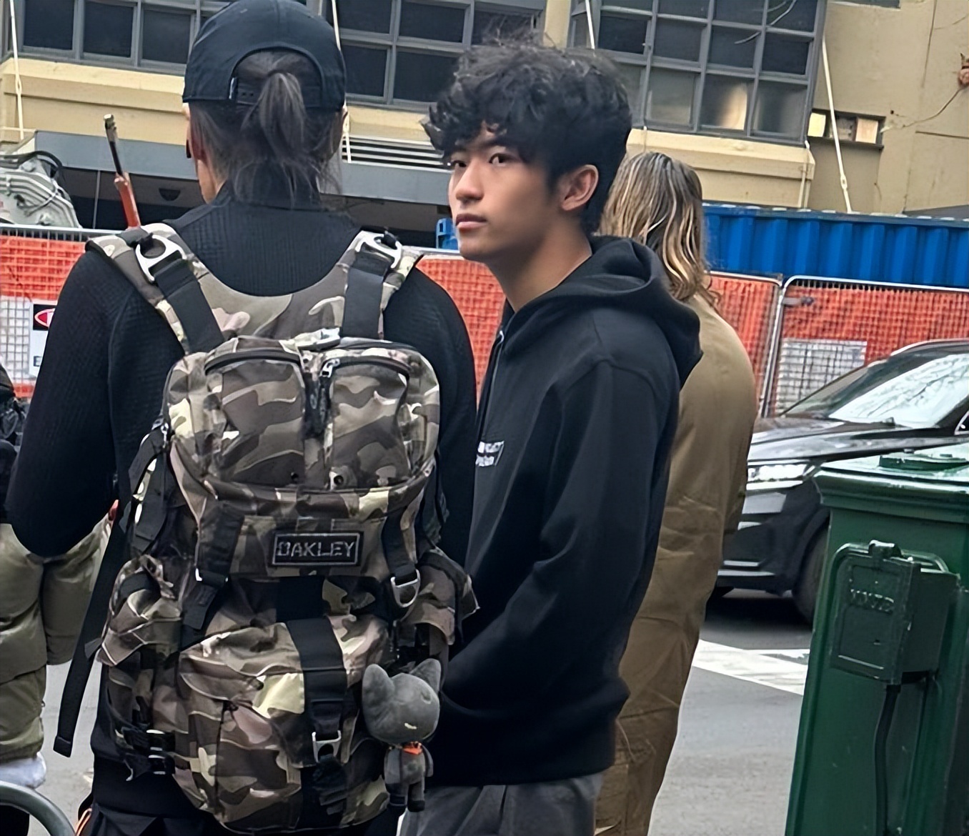 Nicholas Tse and his eldest son's frontal photos are public: as tall as ...