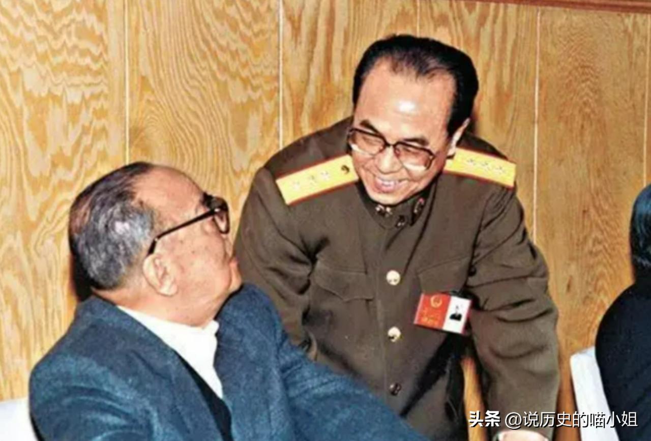 In 1989, when Gu Yue attended a state banquet, General Yang Baibing ...