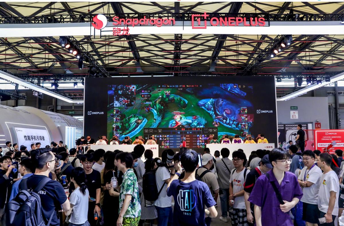 In front of the "competition", major mobile phone manufacturers ...