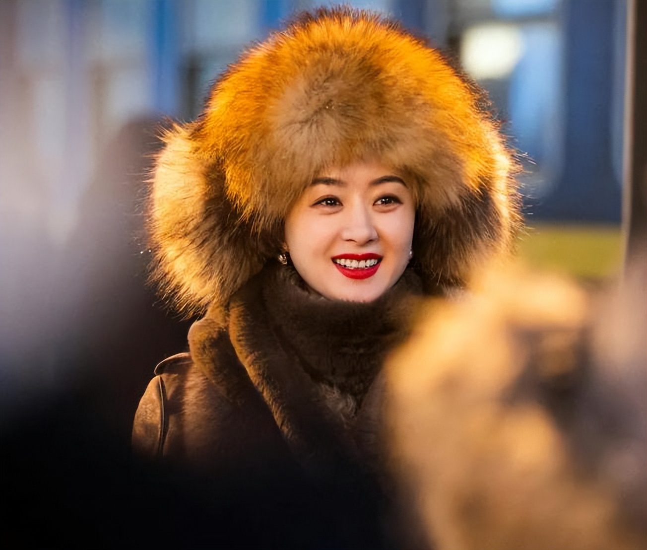 Staring all the way, unable to open his mouth, the male lead of "Mobai ...