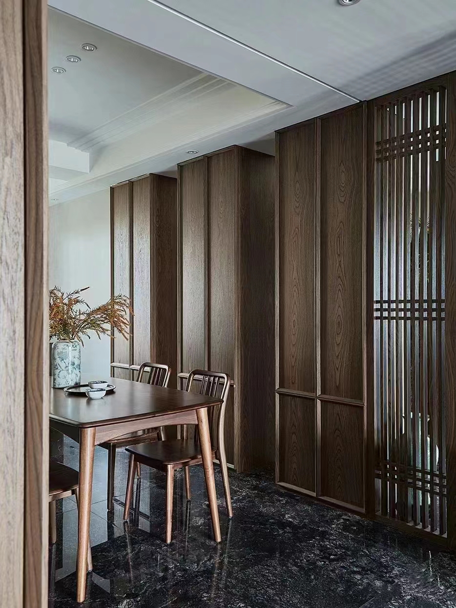 The collision of 128 square meters of logs and oriental artistic ...