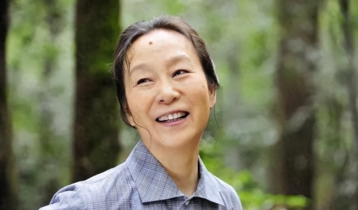 "National first-class actor" Xi Meijuan, with "two faces" in front of ...