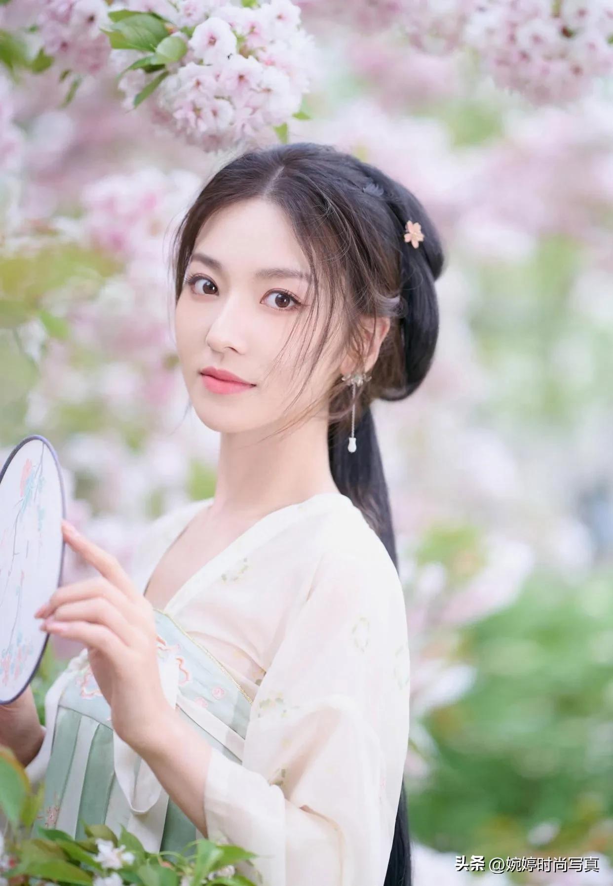 Fashion photo series: Ma Xinrui's ancient costumes are so beautiful ...