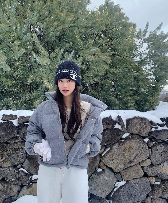 Ins fashion blogger temperament gentle and simple outfit Look - iNEWS