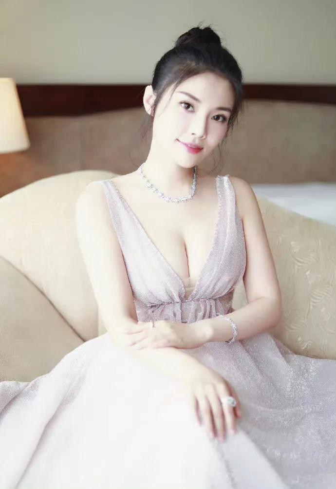 Liu Yan, Tong Liya, Chen Zihan, Xu Dongdong - iNEWS