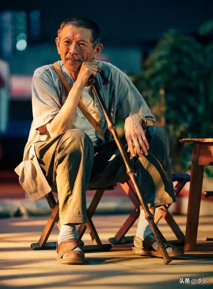 Xu Sanduo's father, Luo Jingmin, died of illness, and his posthumous ...