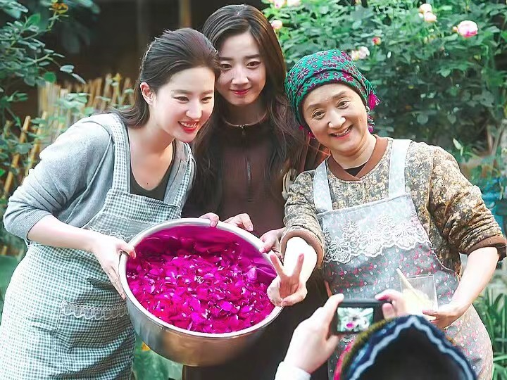 [To a place with wind] hit broadcast, Yu Kewei sang the theme song of the same name, warm and ...