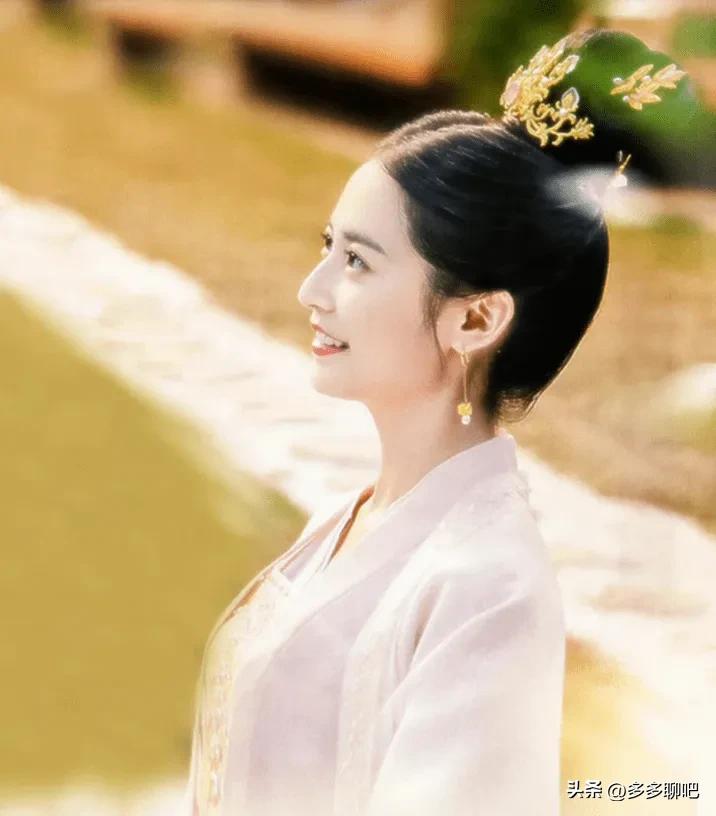 Chen Yuqi's crying scene is full of broken feelings, and she bluntly ...