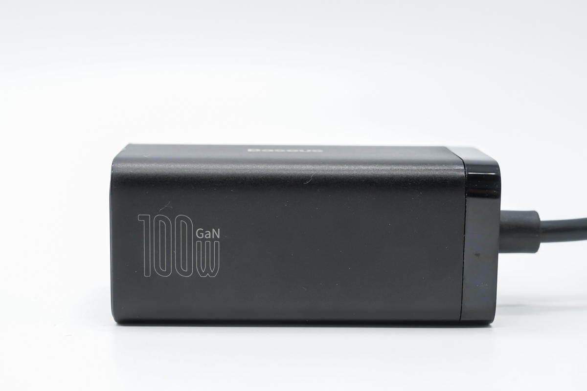 Four-port output, excellent compatibility, Baseus 100W GaN desktop ...