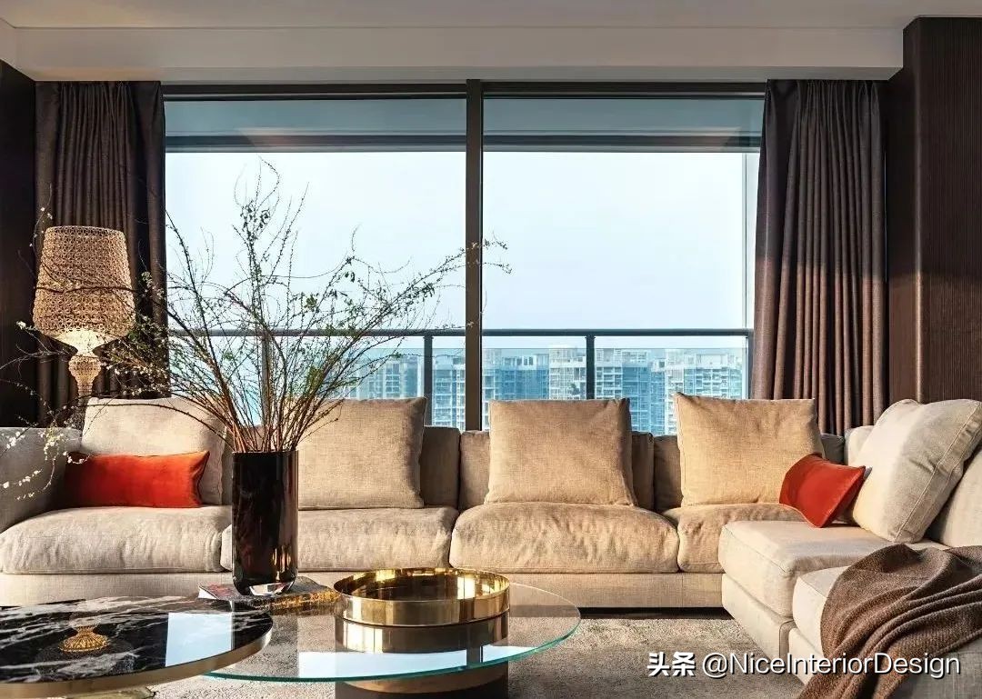 If you have a house of 380 square meters, you can get the atmosphere ...