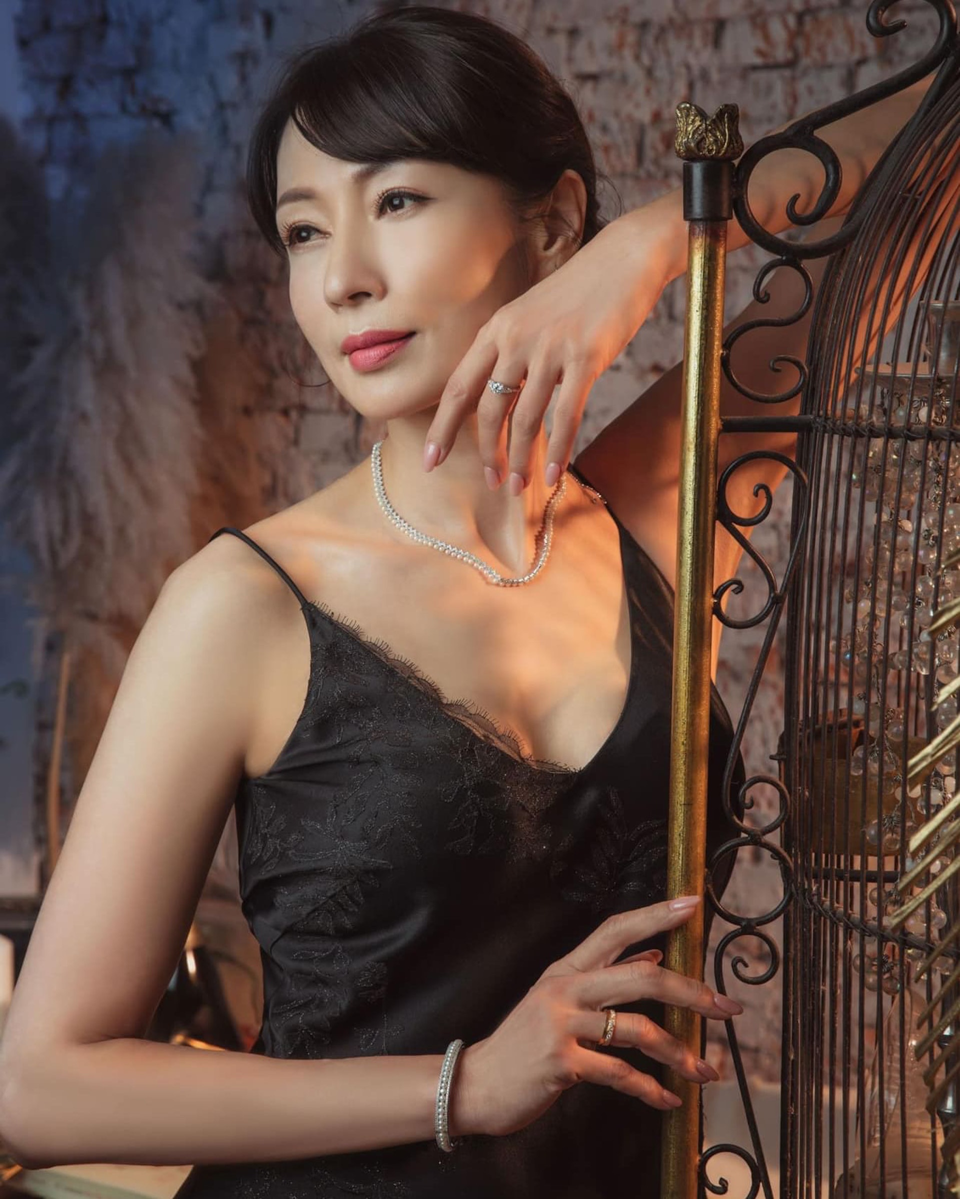 51-year-old "Dongxiang" Wen Cuiping posted sexy photos in excellent condition and was named "the ...