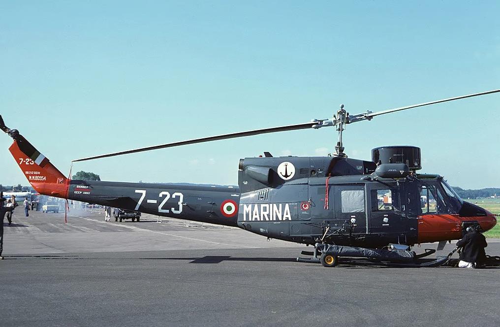Italian combat helicopter, equipped with Mk 44 light anti-submarine ...