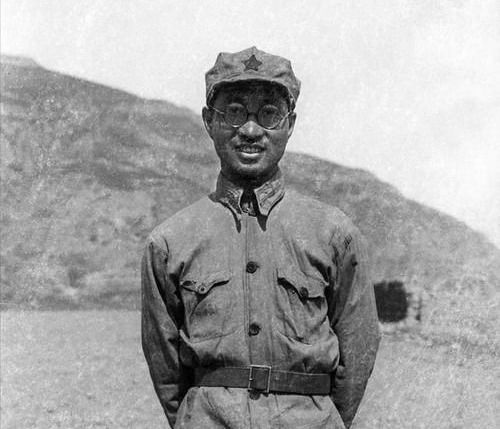 In the battle of the Hundred Regiments, Chen Geng led someone to dig ...