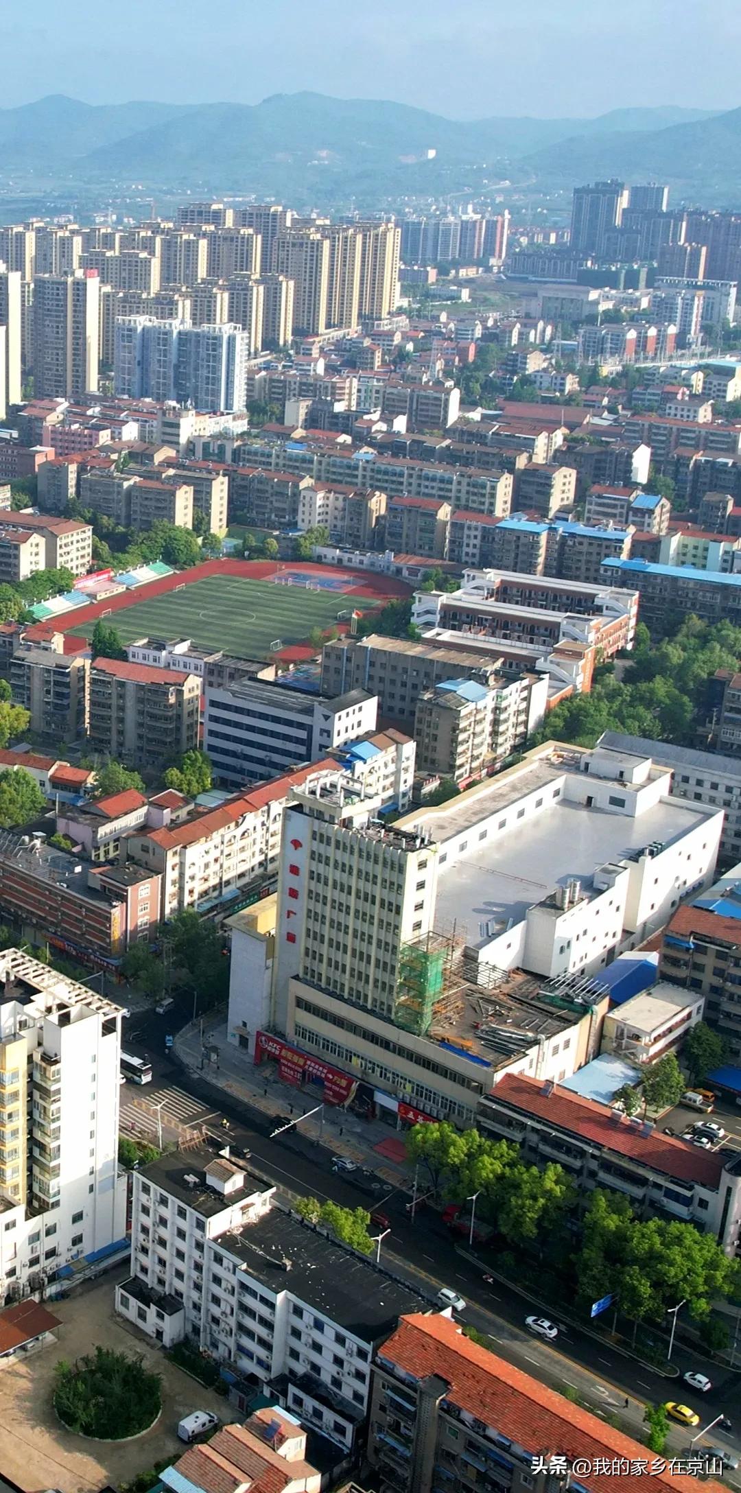 Jingshan dialect in the poems of Nie Gannu, a writer from Jingshan - iMedia