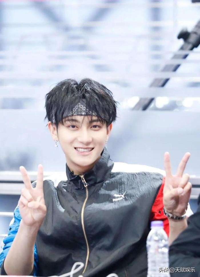 Male singer, actor, host - Huang Zitao - iMedia