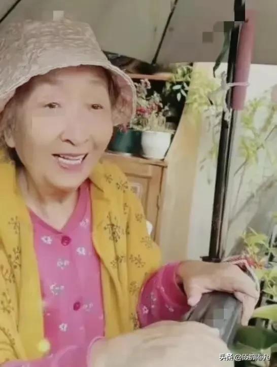 90-year-old Peng Yu is already old! I have limited mobility, but my ...