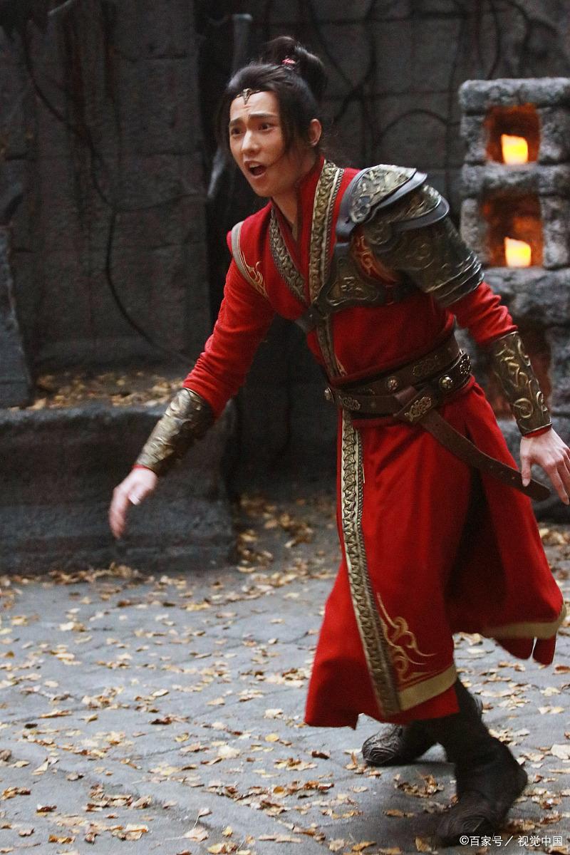 Anime "Martial Universe": The scales of the fire python tiger were ...