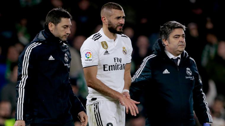 Why does Karim Benzema have bandages on his hands?Real Madrid striker ...