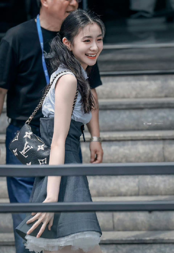 Liu Haocun is simply too cute, his skin is tender and lovable, pure and ...