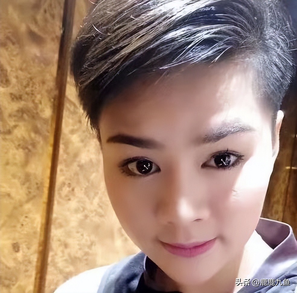 King Rama X and Au Nong La: The new concubine can talk - iMedia