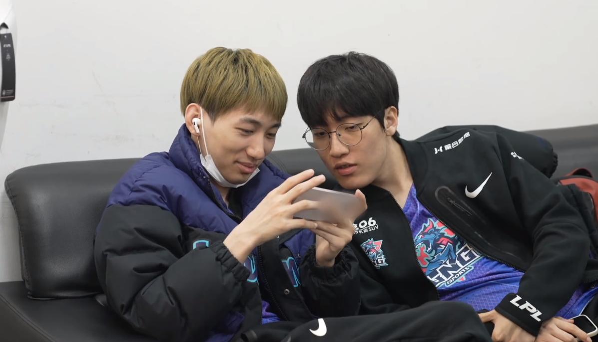 Theshy肉雞換隊後首次交鋒！法師版本V5起飛，LNG不敗金身難打破 - 資訊咖