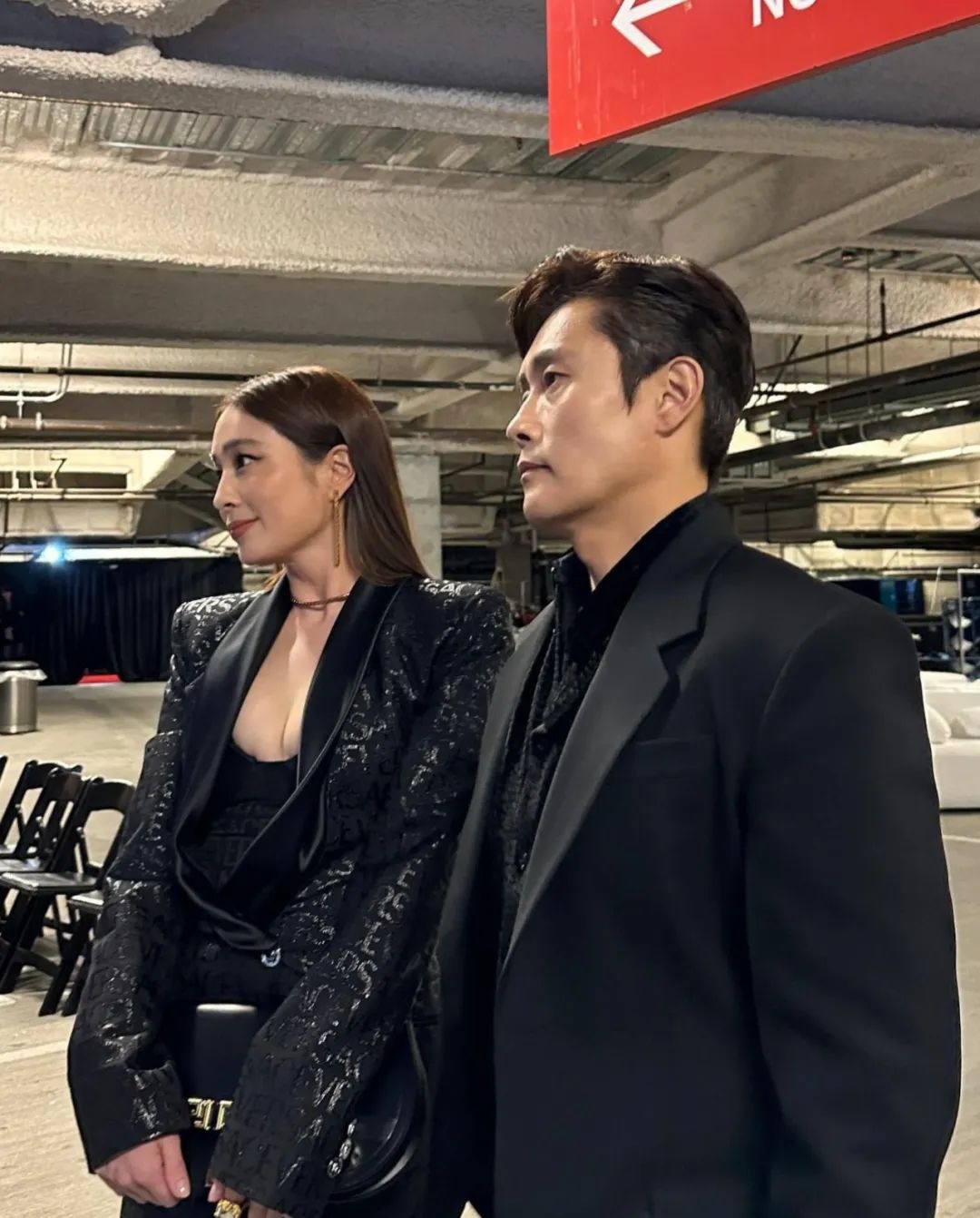 Very good match! Top Celebrity Couples Appeared at the Fashion Show in ...