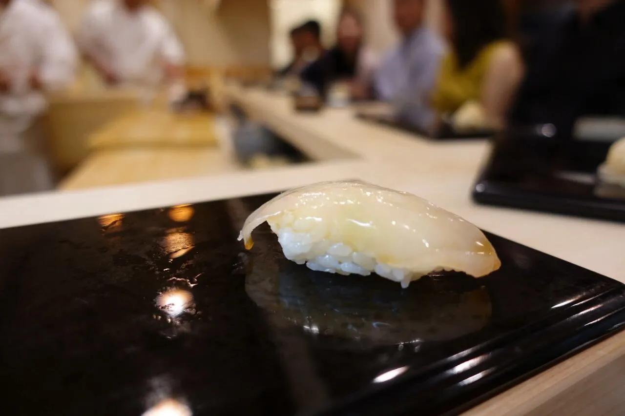 I paid 50,005 yen for a meal of sushi, the god of sushi, and I felt ...