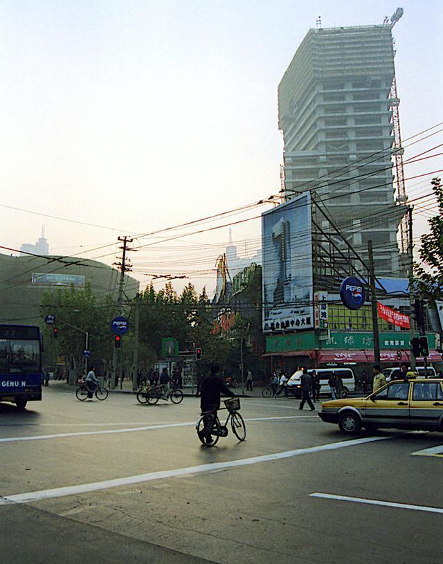 Old photos: Shanghai in 1999 before Pudong had a three-piece kitchen ...