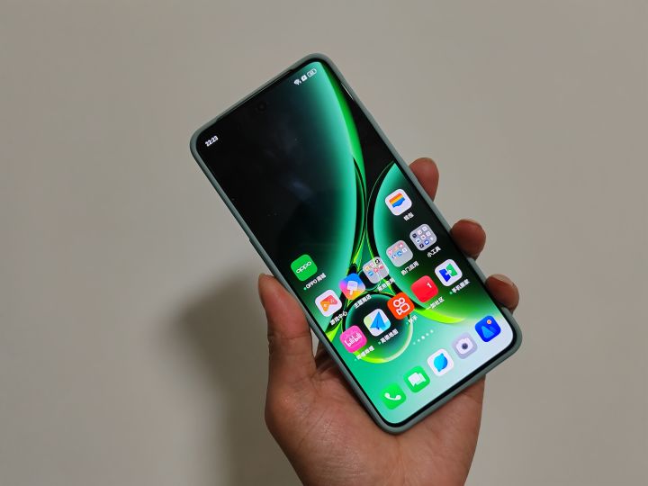 Don't blow it up, can a 2K price mid-range machine be comparable to a ...