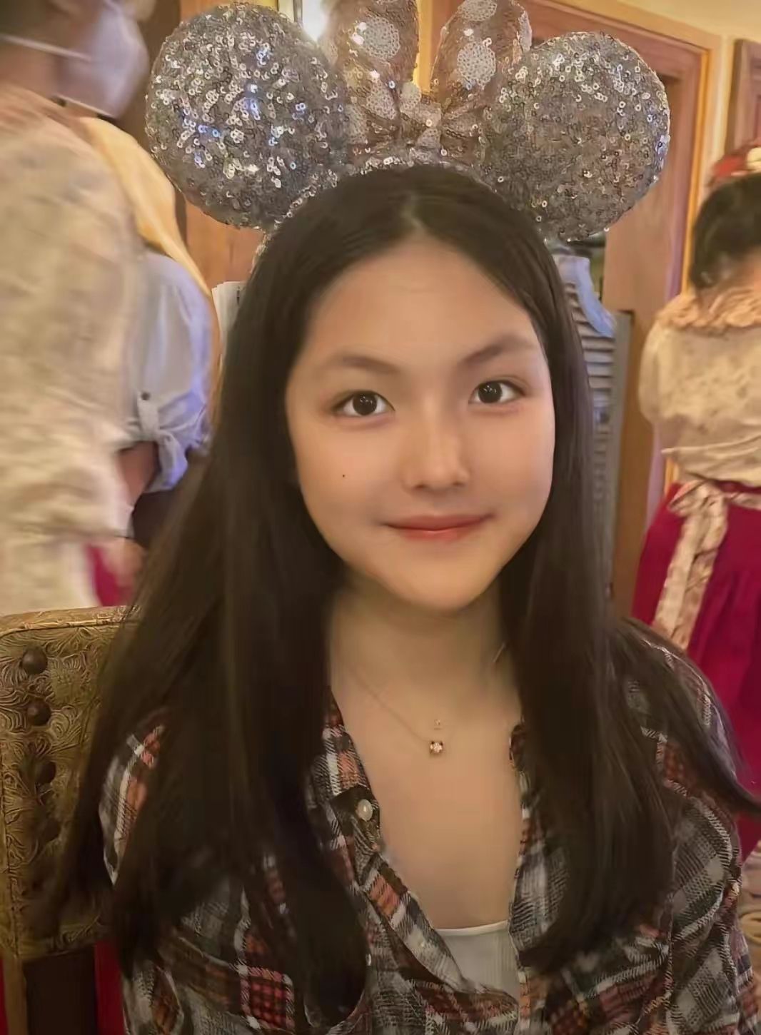 After Li Xiang divorced, the family of three were in the same frame ...