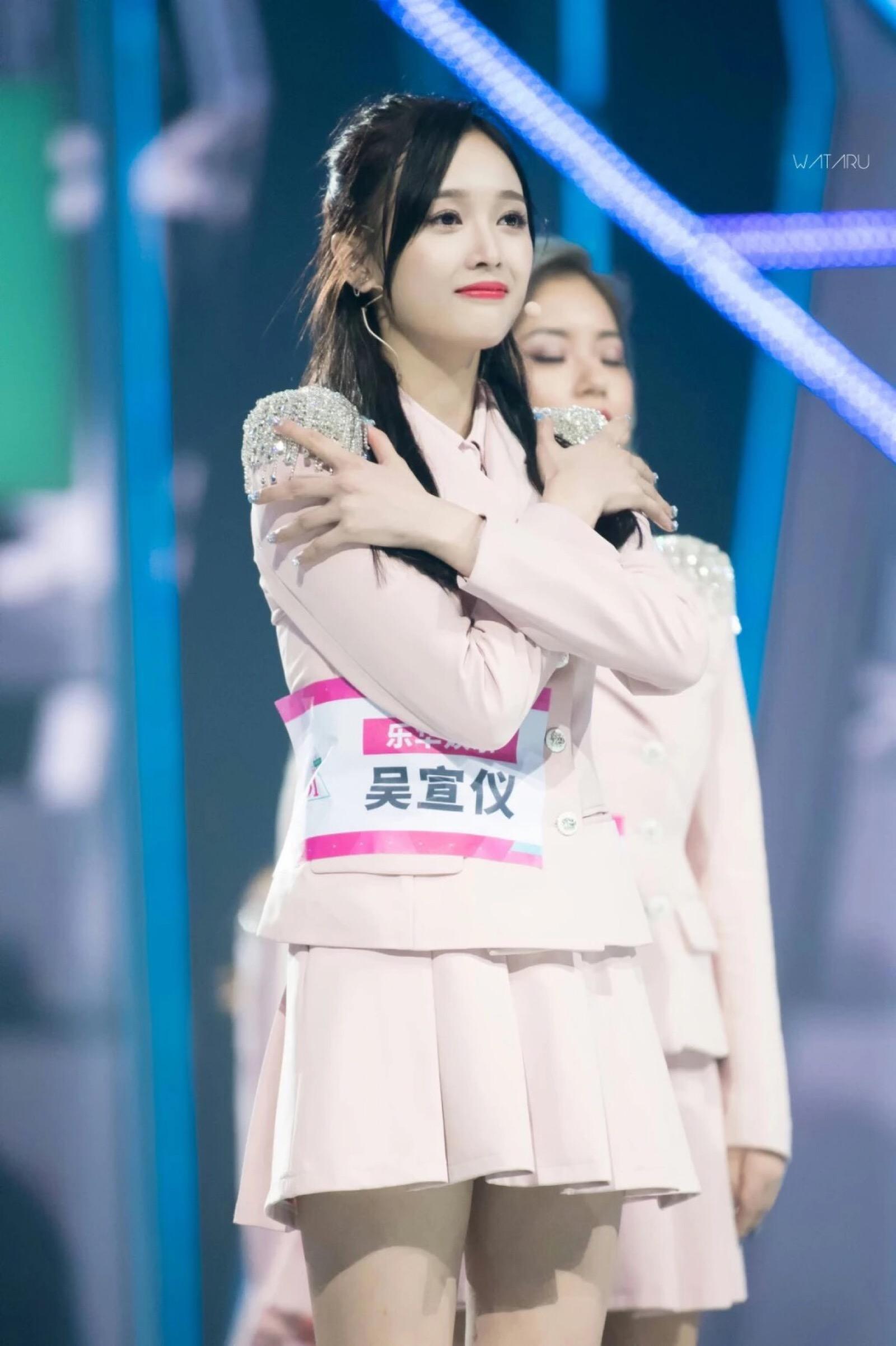 The leader said the little peanuts in the circle: Zhai Xiaowen, Liu ...