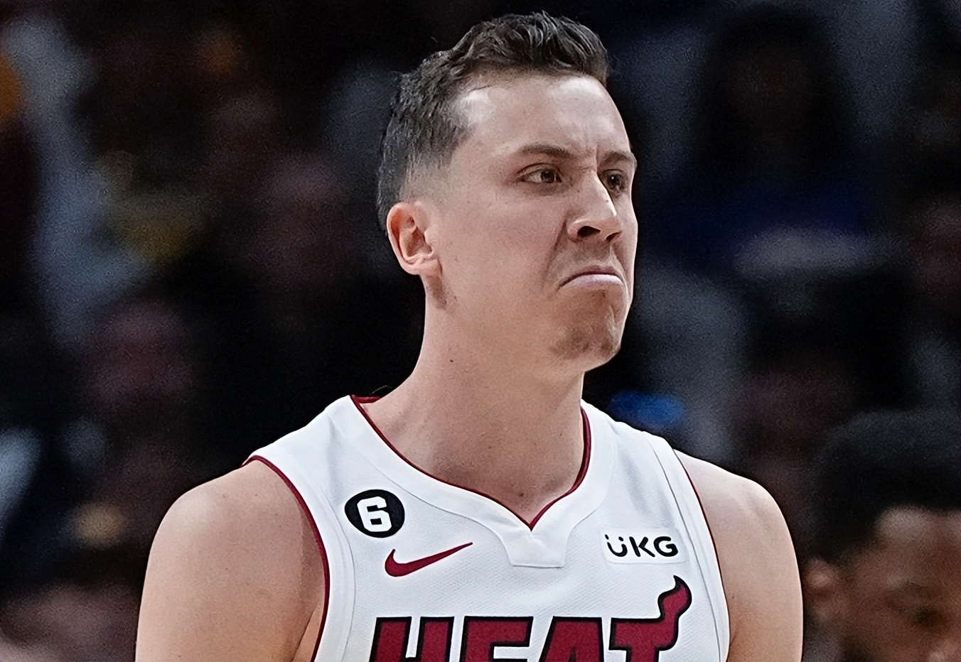 825+134! The first person in team history! That's why Riley gave him a ...