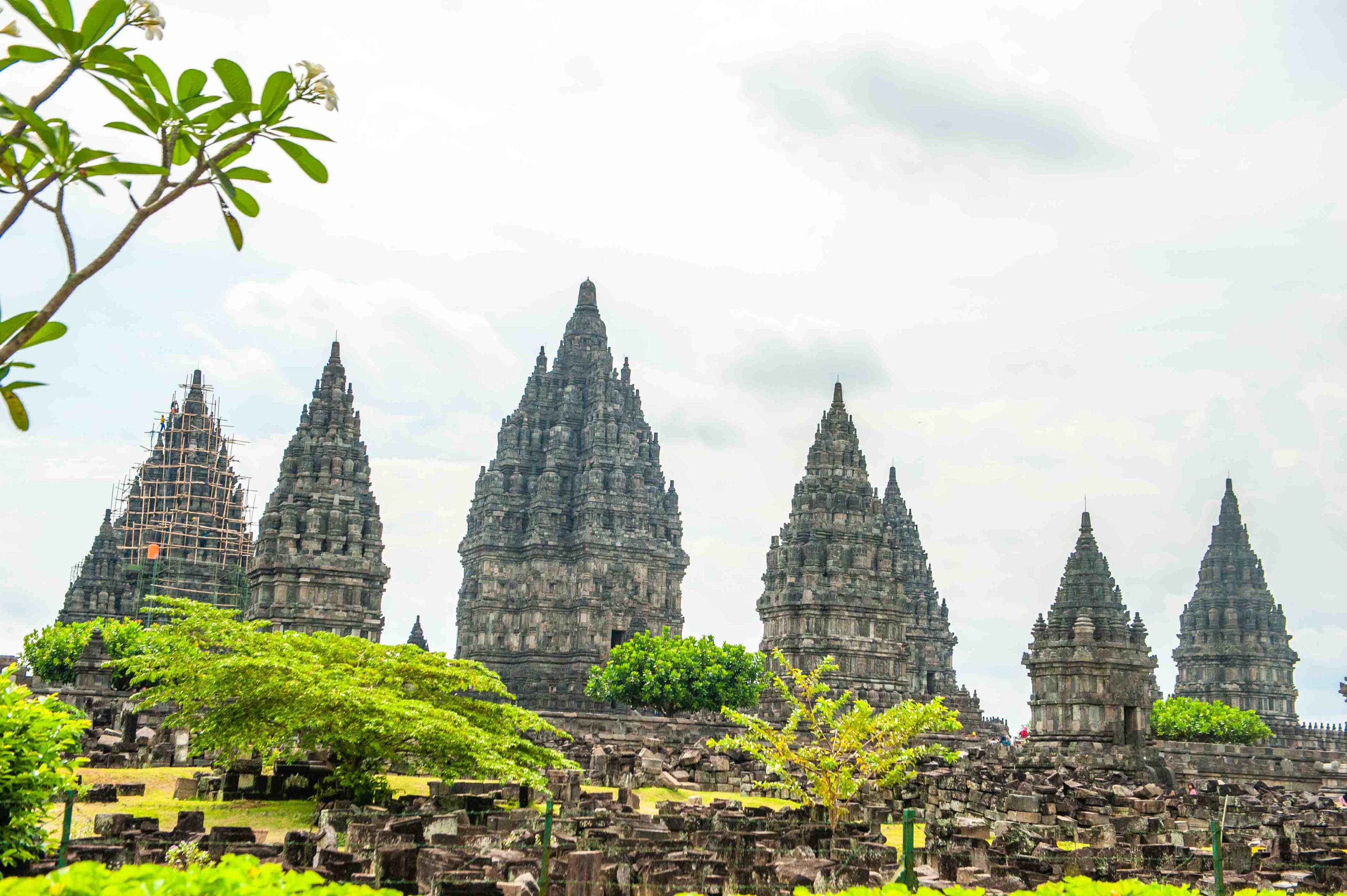 The most beautiful temple in Indonesia is a world-famous sunset holy ...